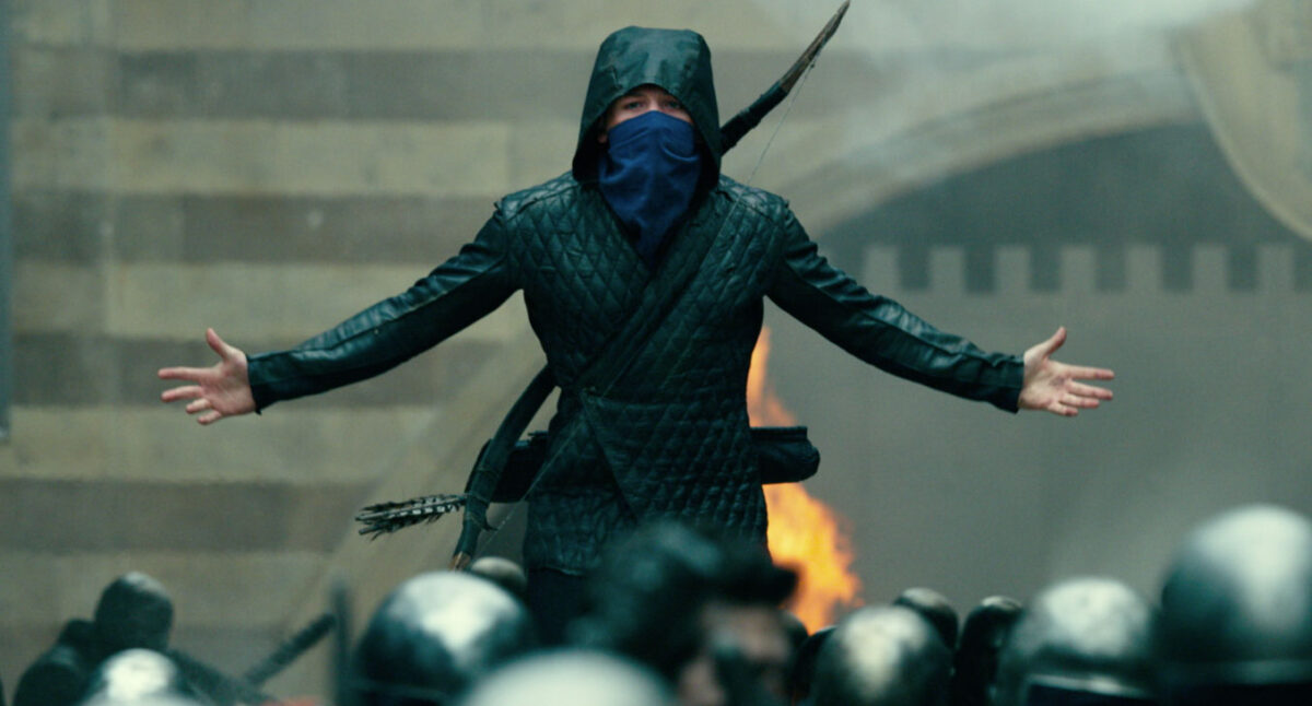 First ROBIN HOOD clip shows off Taron Egerton's bow and arrow skills ...
