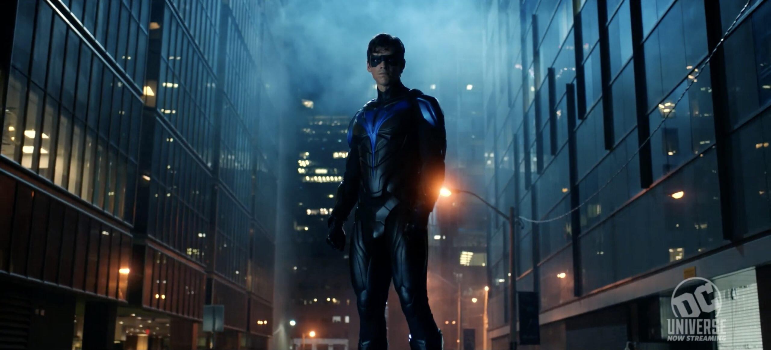 TITANS season finale trailer debuts first footage of NIGHTWING! - Get ...